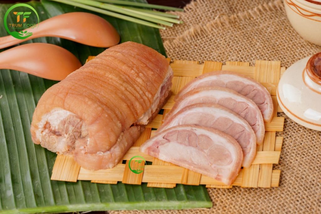 Cách làm chân giò heo rút xương đơn giản ai cũng làm được